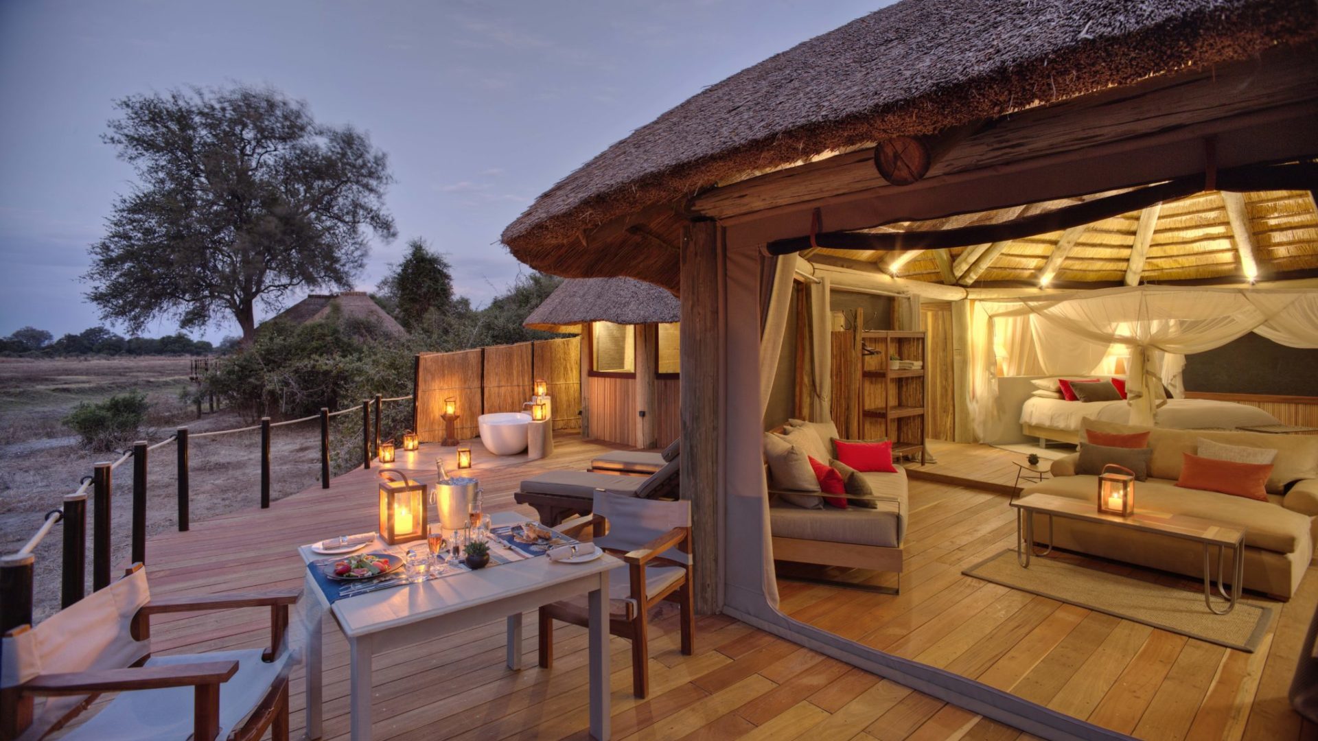 Lion Camp | South Luangwa Luxury Safari Lodge | SAFARI FRANK