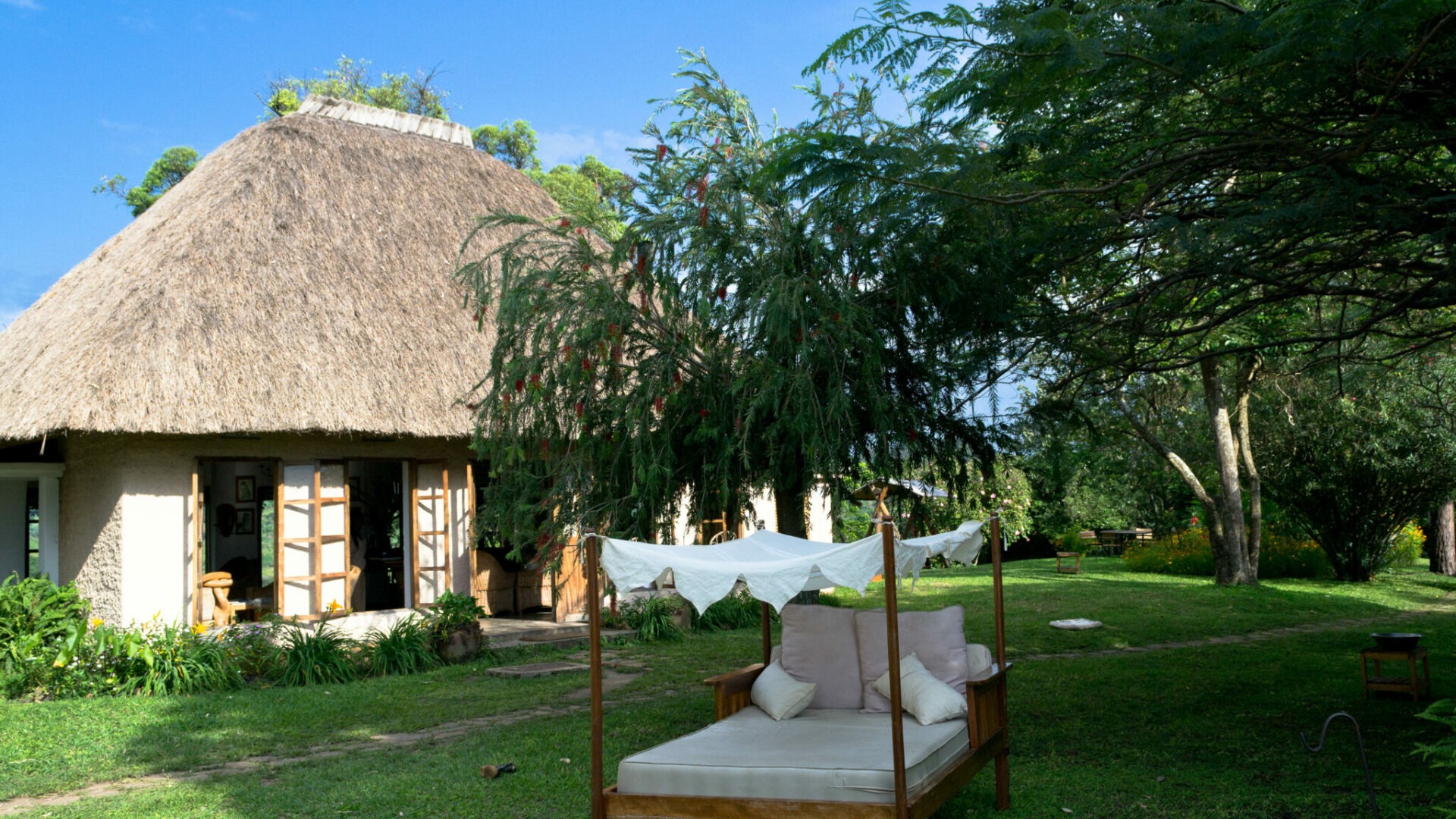 Ndali Lodge | Kibale Forest National Park | SAFARI FRANK