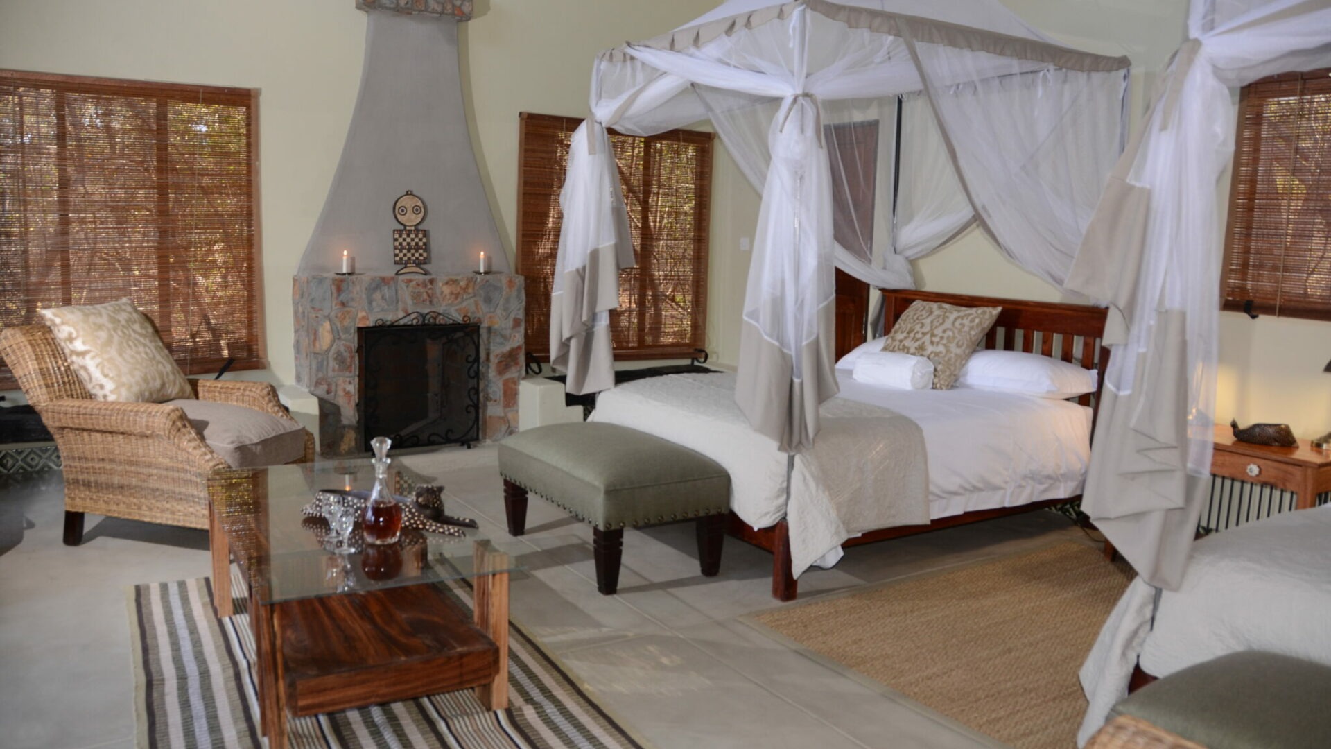 Camelthorn Lodge | Hwange National Park | SAFARI FRANK
